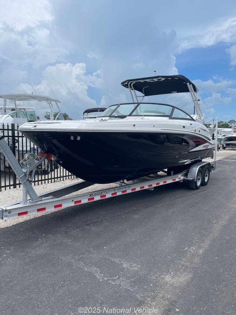 Other Power Boats - 2024 Monterey M65 | Motor & Keel