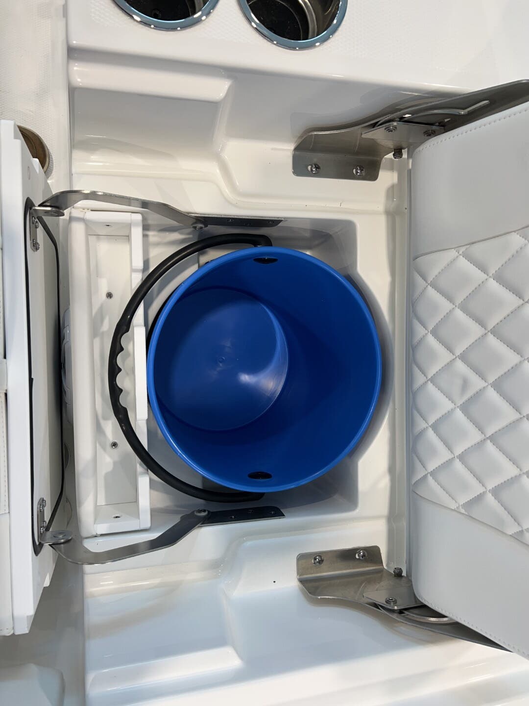 2024 Regulator XO Series 30 XO