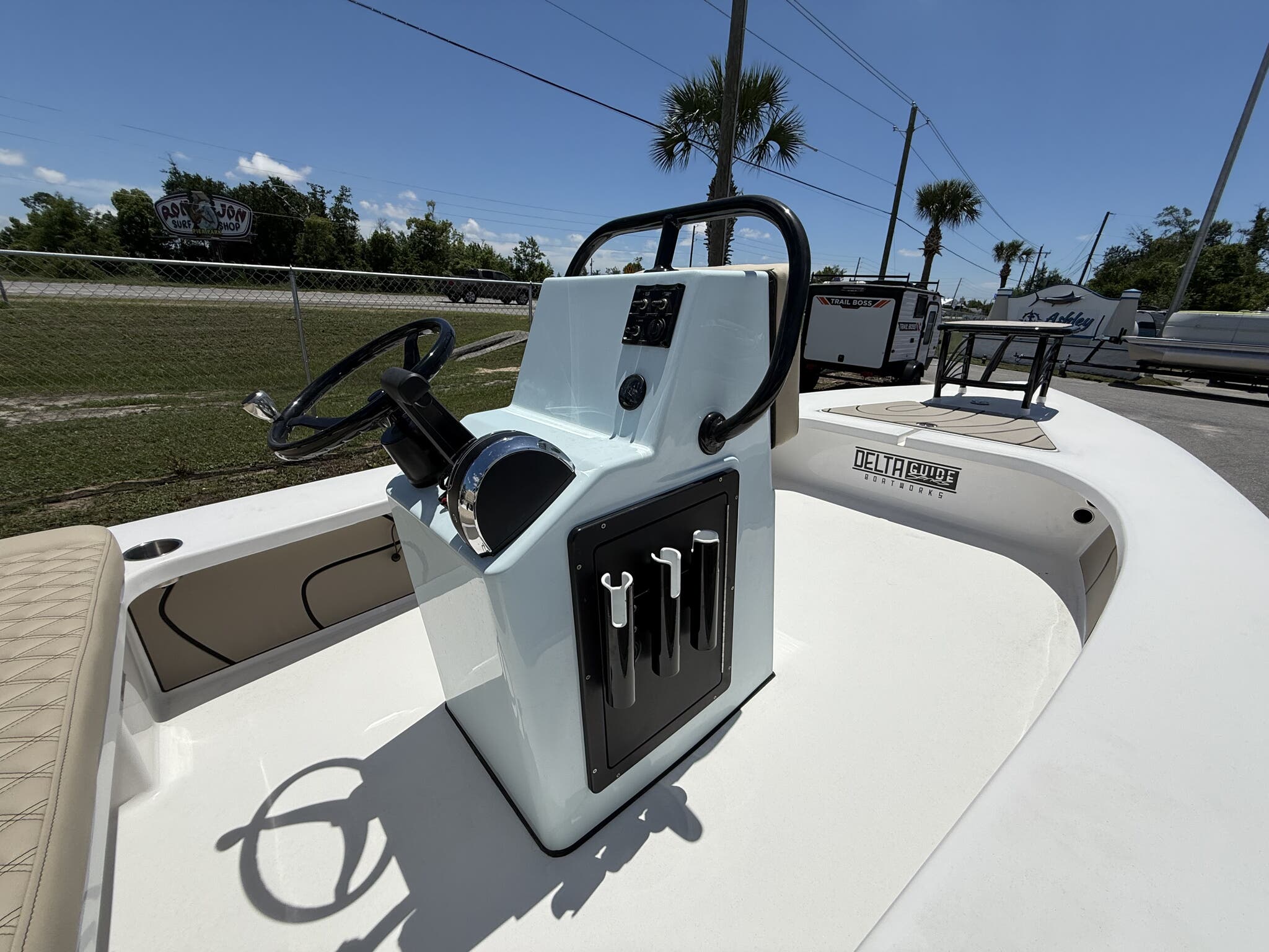 2025 Xplor Delta 18CC GUIDE SERIES