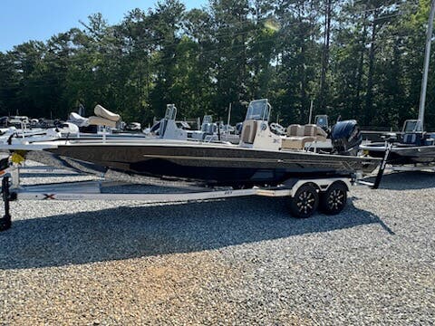 2026 Xpress Hyper-Lift Bay Series H24 BAY