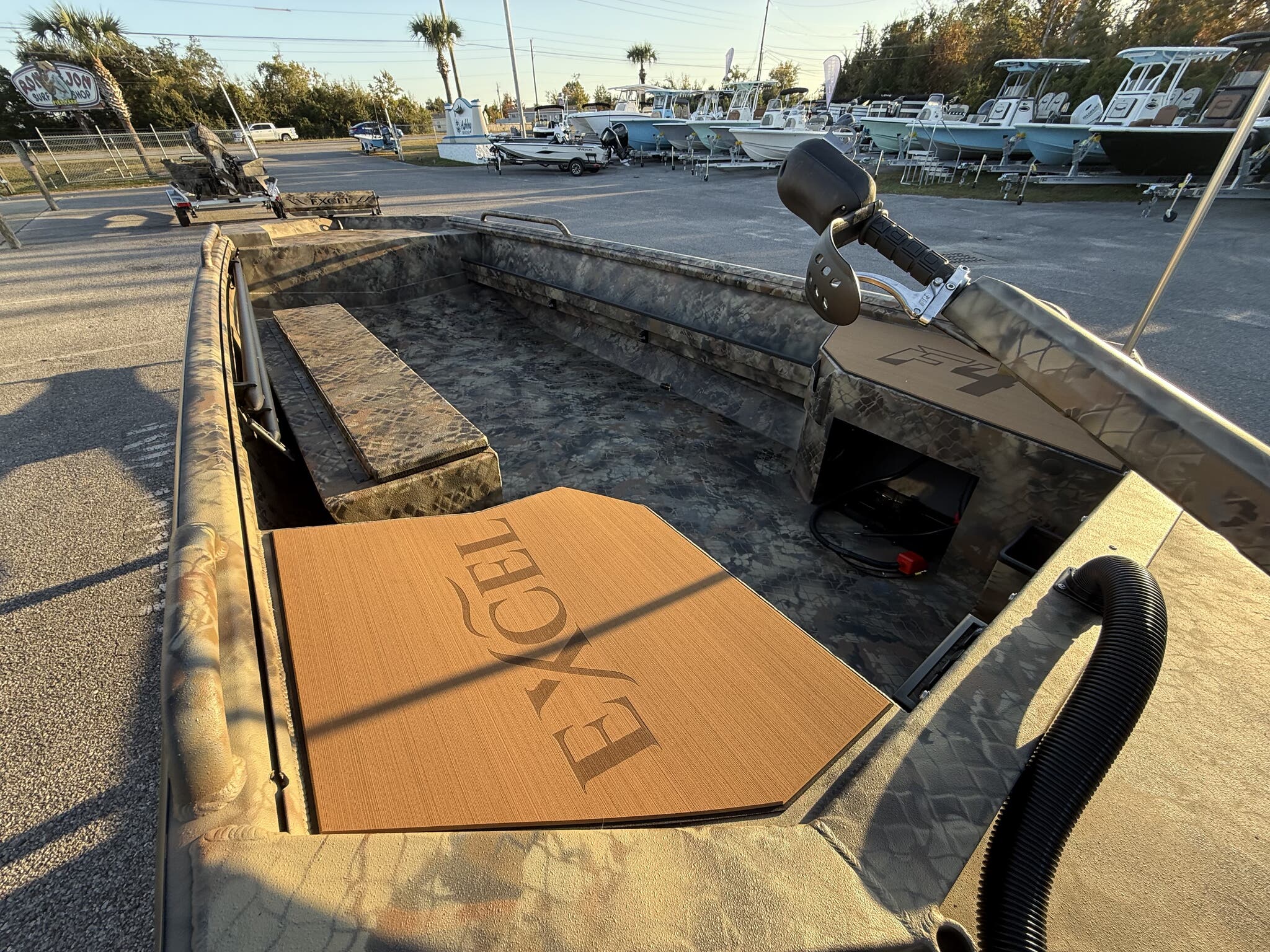 2026 Excel Shallow Water F4 Pro Hull 1754