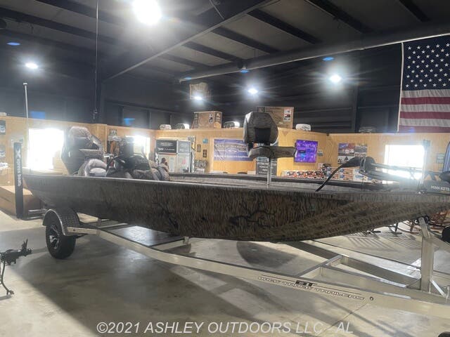 2022 Xpress Xplorer Series XP200 CATFISH
