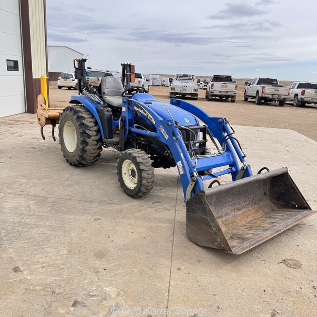 New Holland TC33DA Utility Tractor