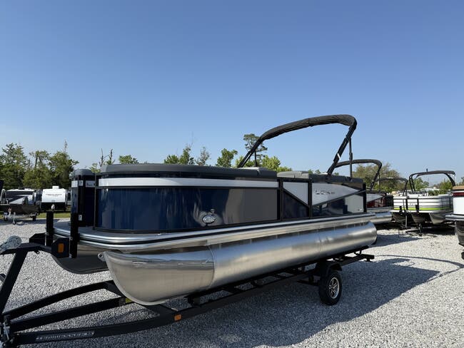 2025 Lowe Boats LS Walk Thru 210