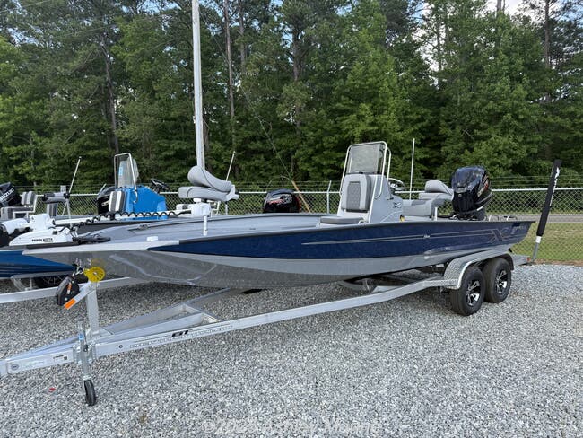 2026 Xpress Hyper-Lift Bay Series H22