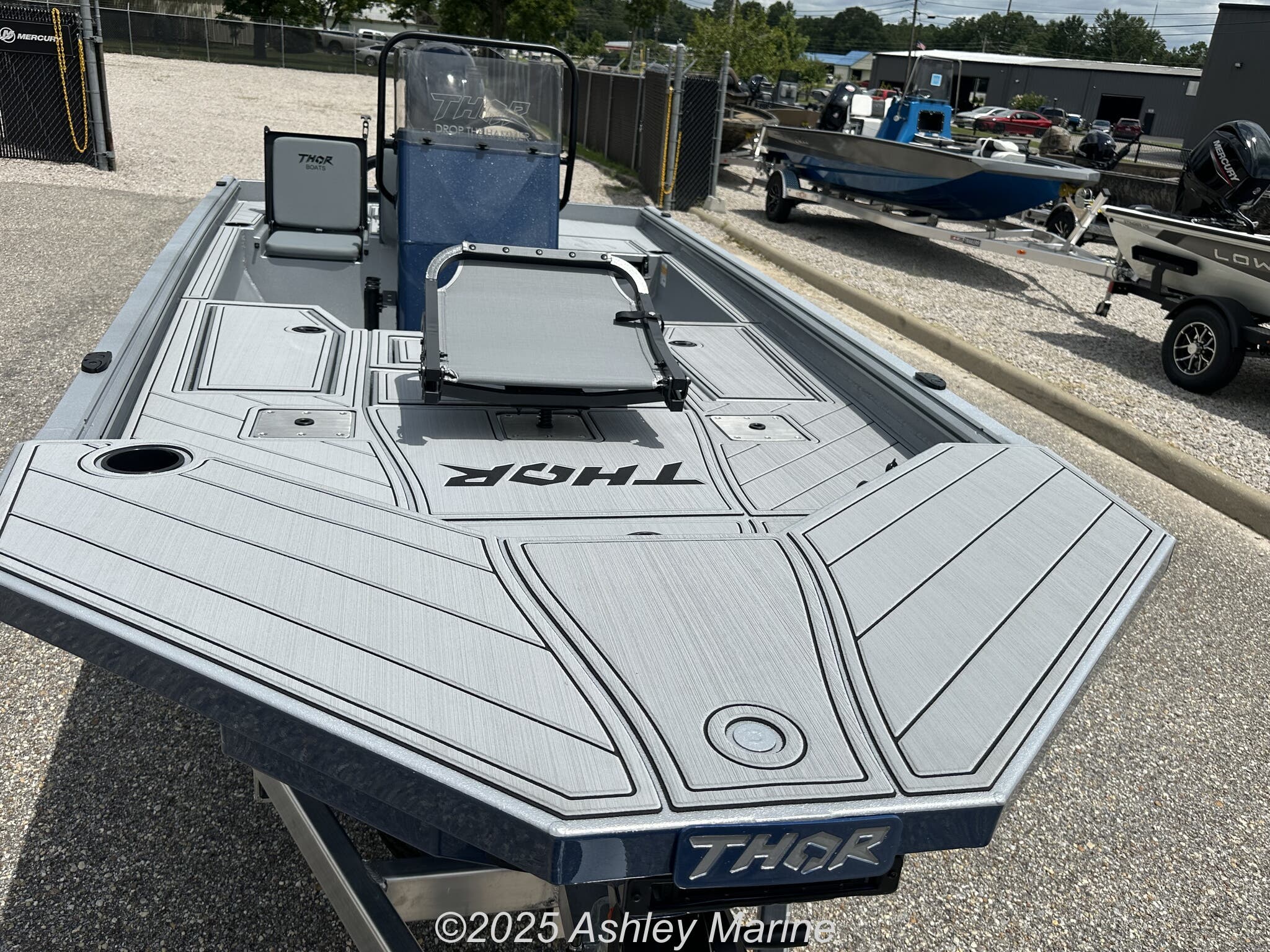 Bay Boat - 2026 Thor Lake Hammer 1900 CC | Motor & Keel