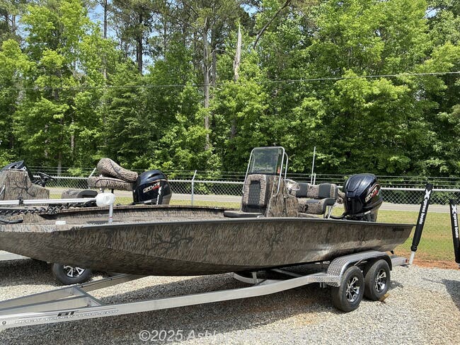 2025 Xpress Hyper-Lift Series H22B