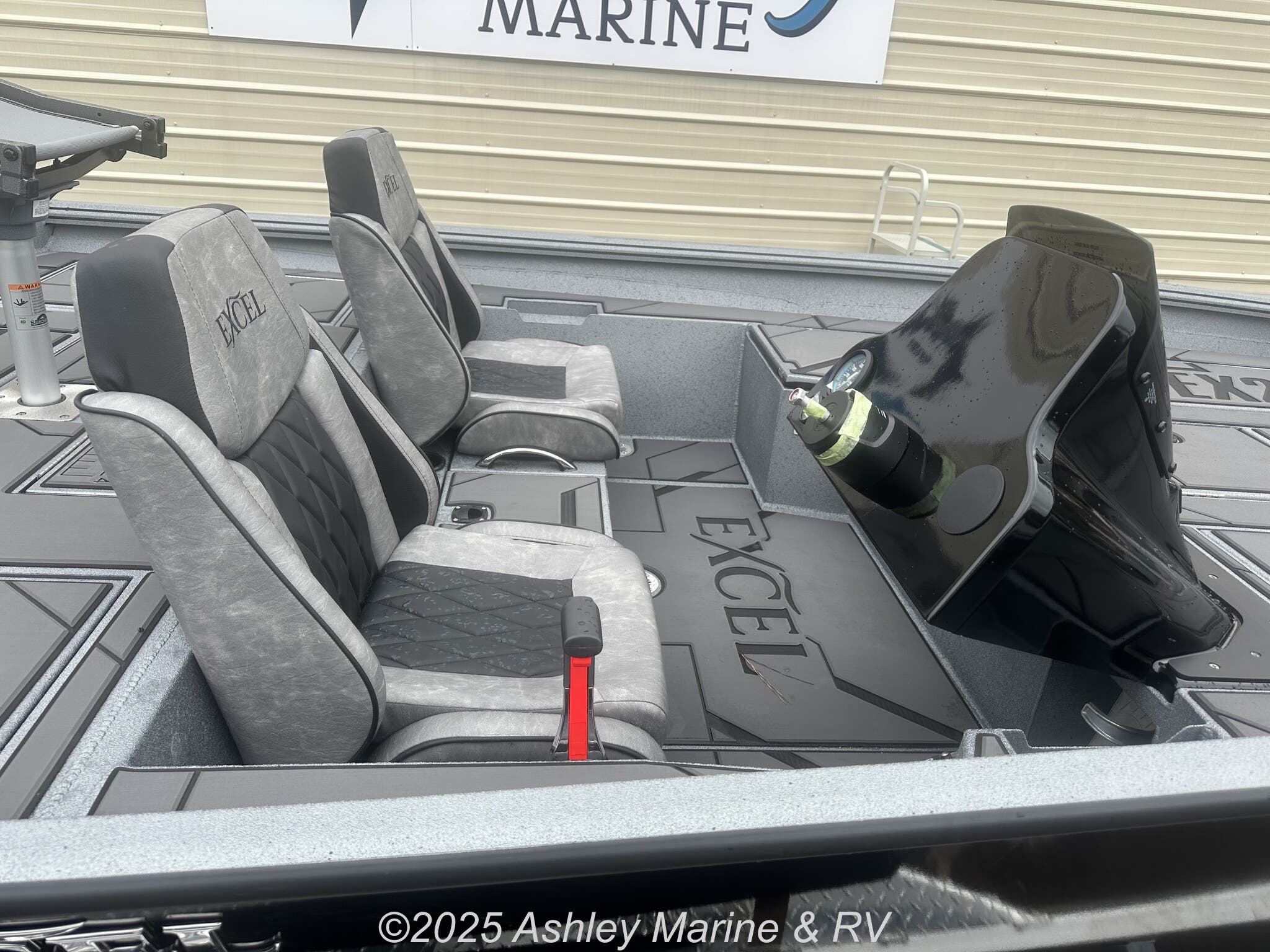 Bass Boat - 2026 Excel EX 203 | Motor & Keel