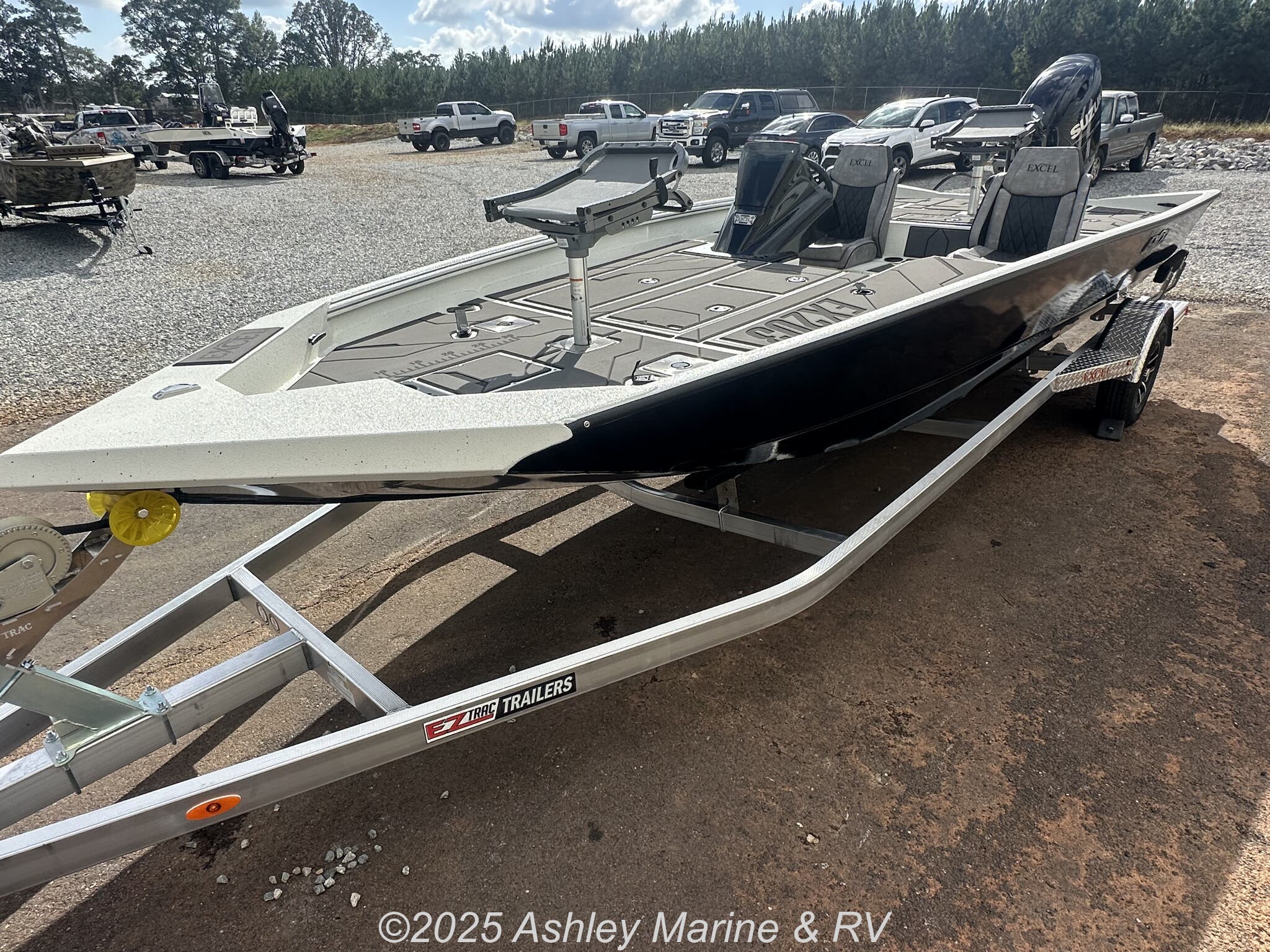 Bass Boat - 2026 Excel EX 203 | Motor & Keel