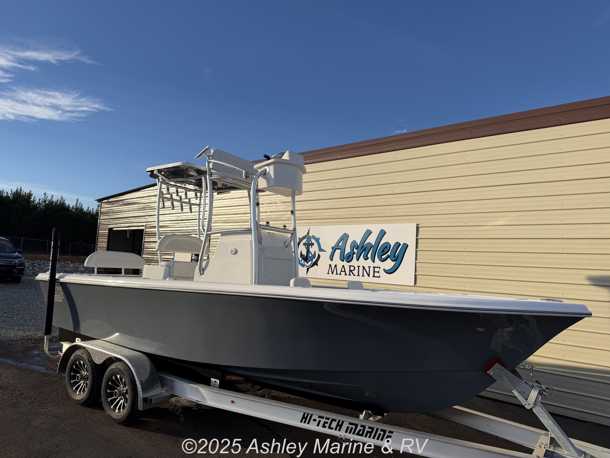 Center Console - 2026 Delta Boatworks D245 CC | Motor & Keel