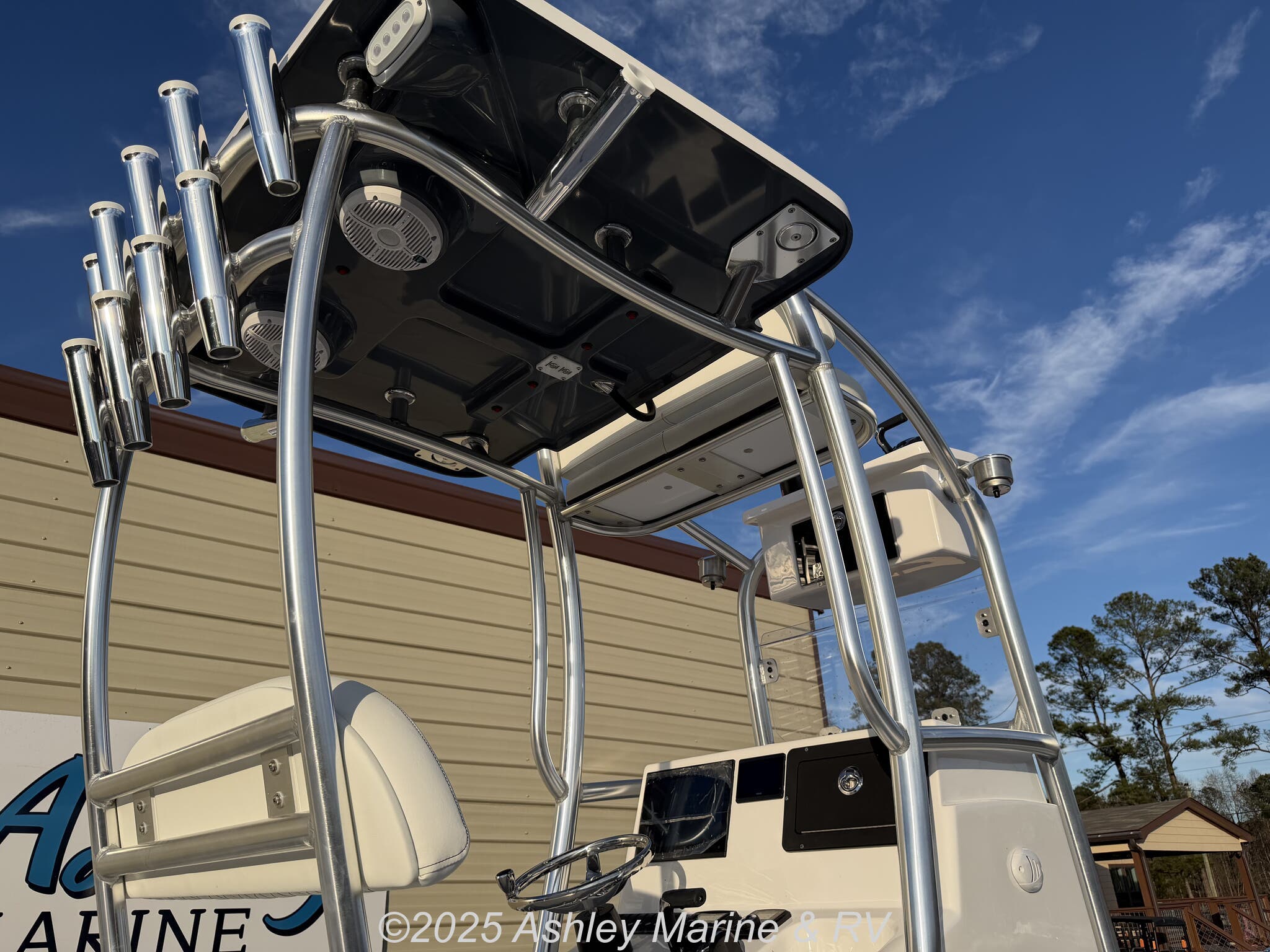 Center Console - 2026 Delta Boatworks D245 CC | Motor & Keel