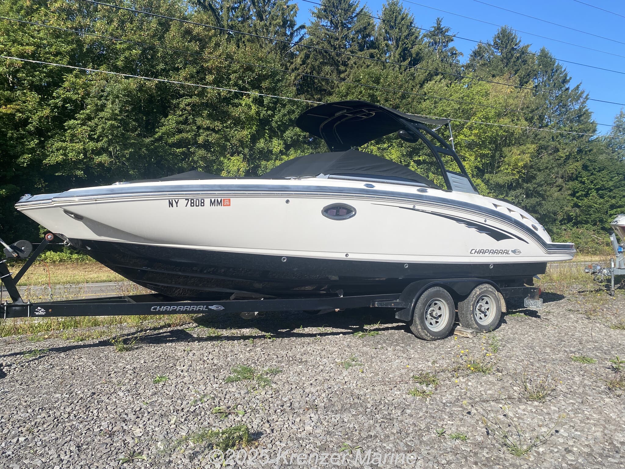 Deck Boat - 2017 Chaparral Sunesta 264 | Motor & Keel