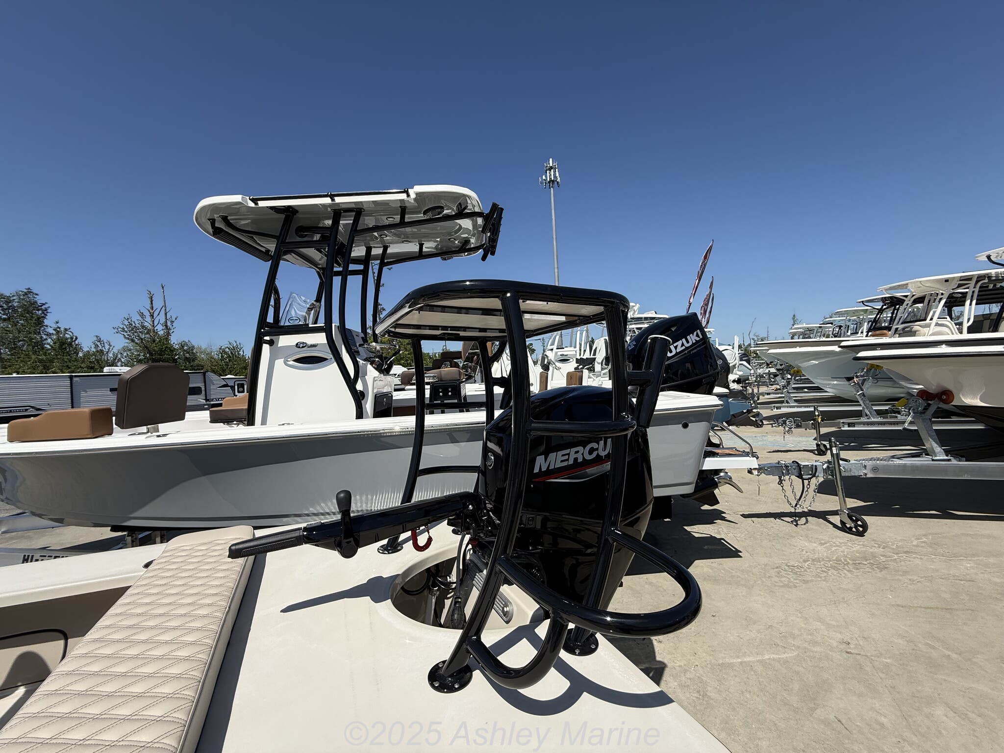 2025 Xplor Delta 18 Tiller GUIDE SERIES