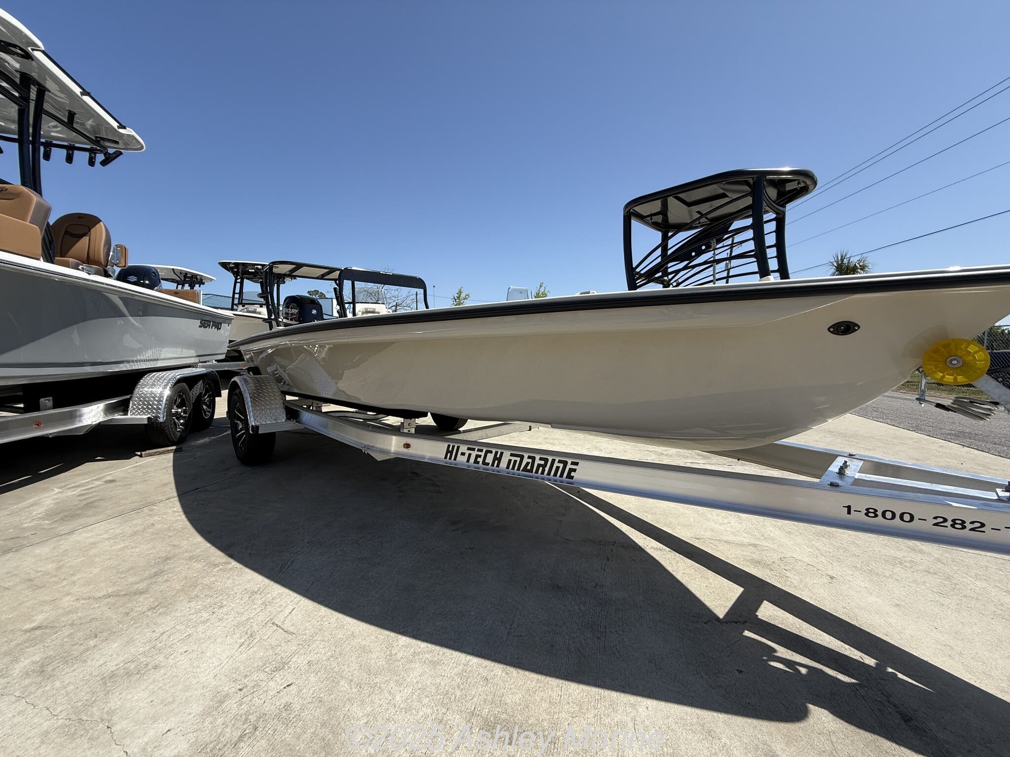 2025 Xplor Delta 18 Tiller GUIDE SERIES